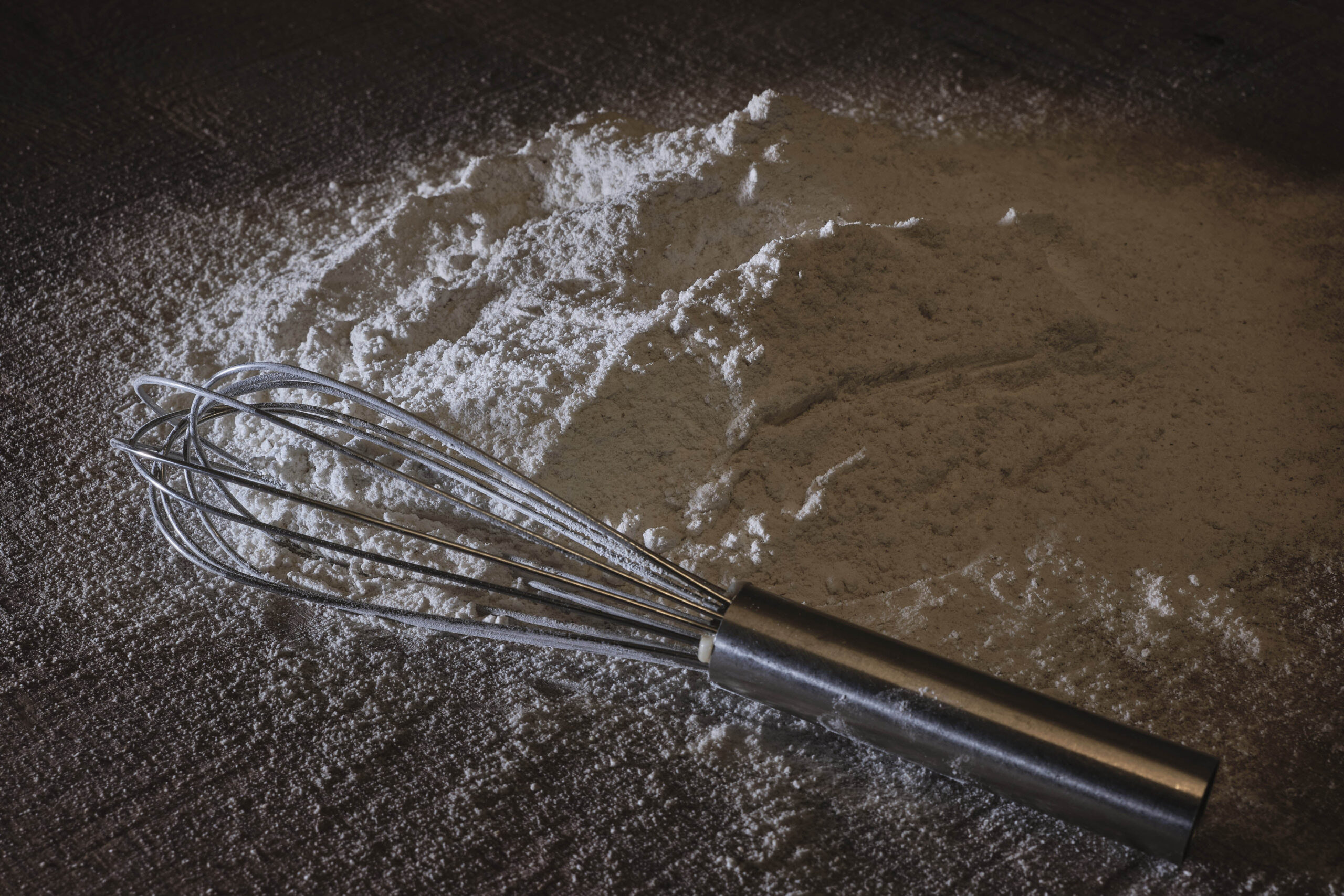 Farina integrale di grani antichi a miscuglio in campo